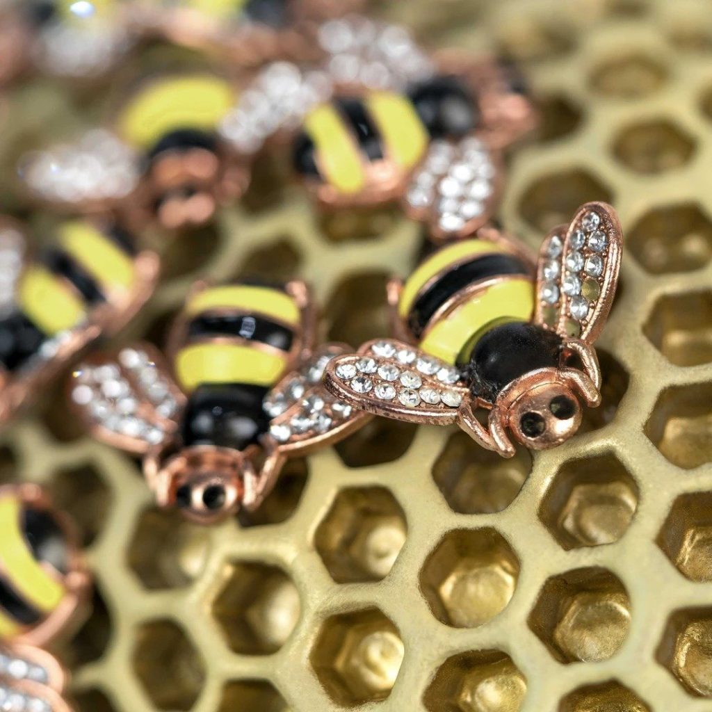 Beehive Skull / Killa Beez Skull / Pineapple Skull – ToHitTheRoad